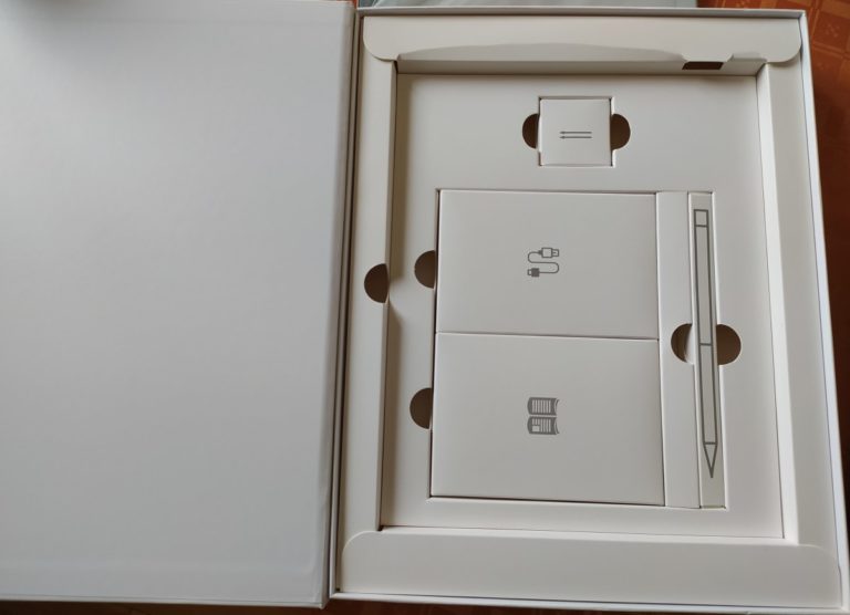 Test de la Bookeen Notéa : une liseuse et un bloc note ...